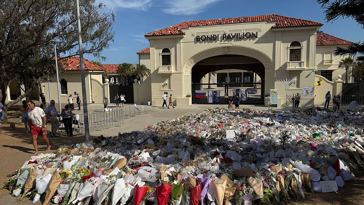 Bondi to honour massacre victims with permanent memorial – OverSixty
